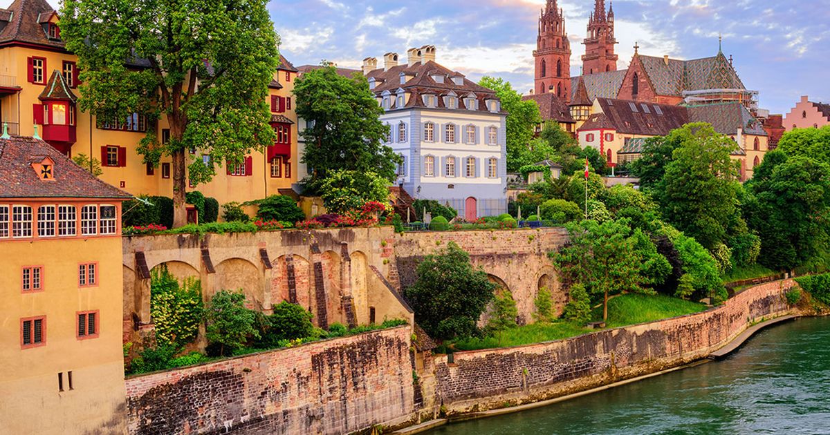 Bilete ieftine de avion din Basel | Rezervă acum